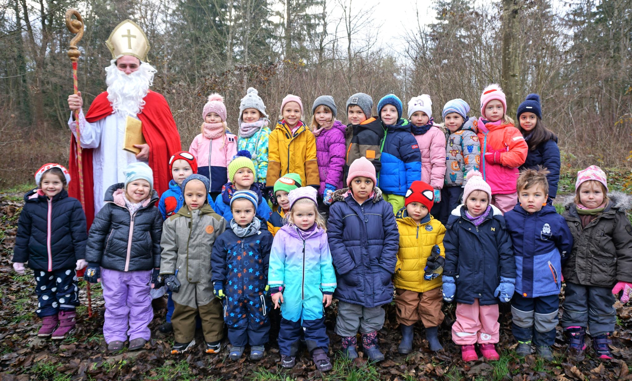 Kindergarten trifft Nikolaus in den Amperauen - OlchingBlog,ein Service des Gewerbeverbands ...